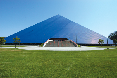 Indiana man arrested in connection to death threats made against LBSU ...